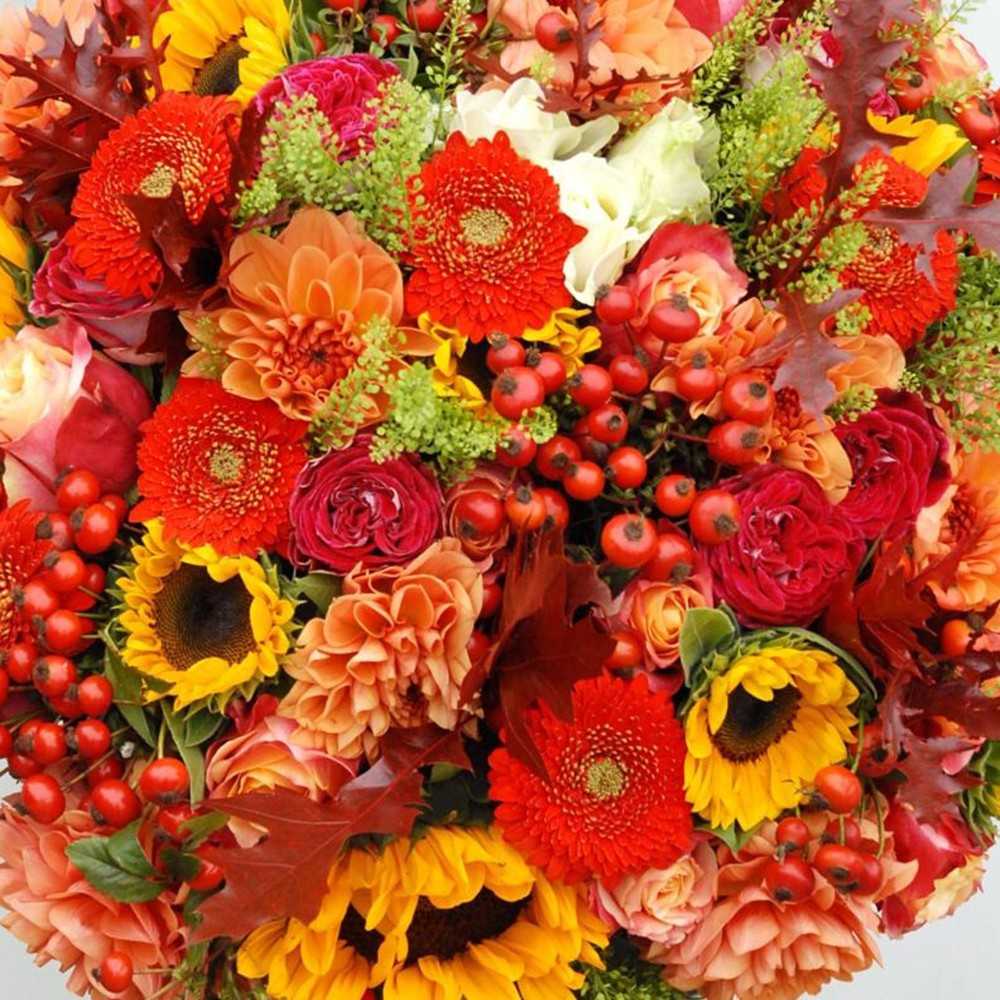 bouquet de fleurs de tournesols, dahlias et roses mélangées livraison ...